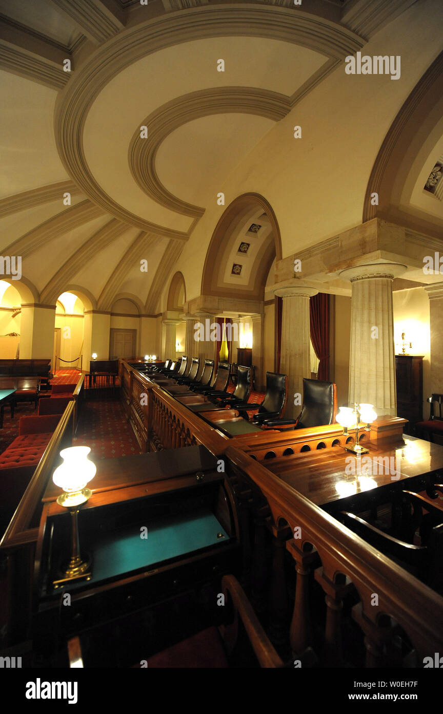 Old supreme court chamber in washington hi-res stock photography and ...