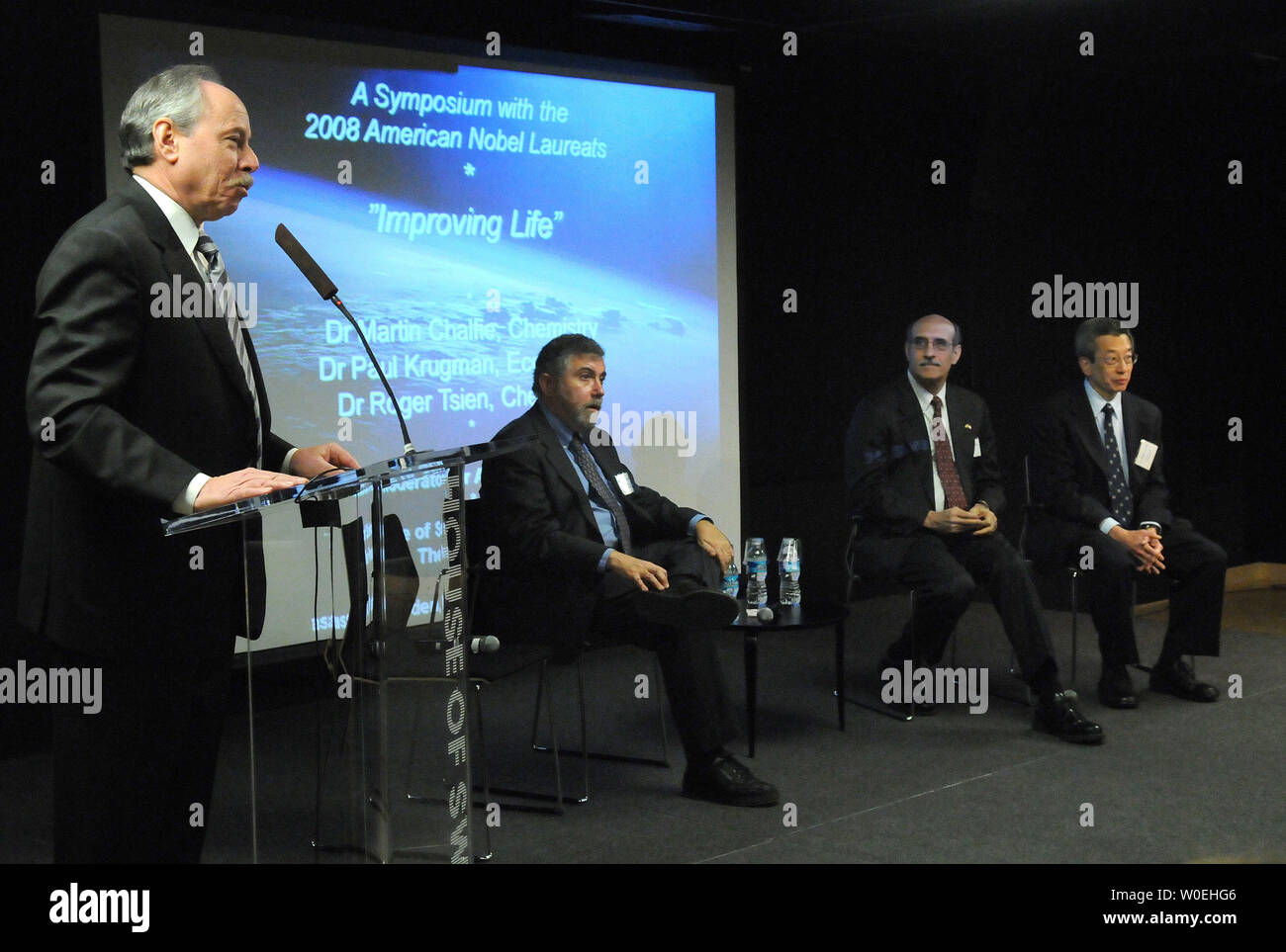 Roger tsien nobel hi-res stock photography and images - Alamy