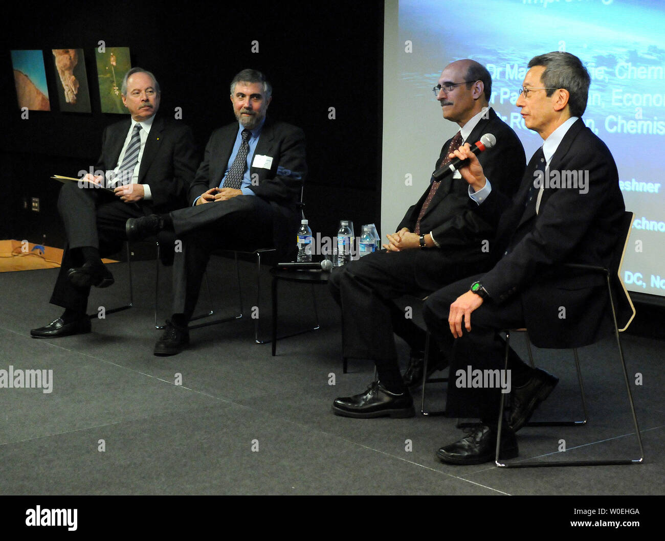 Nobel prize winners hi-res stock photography and images - Alamy