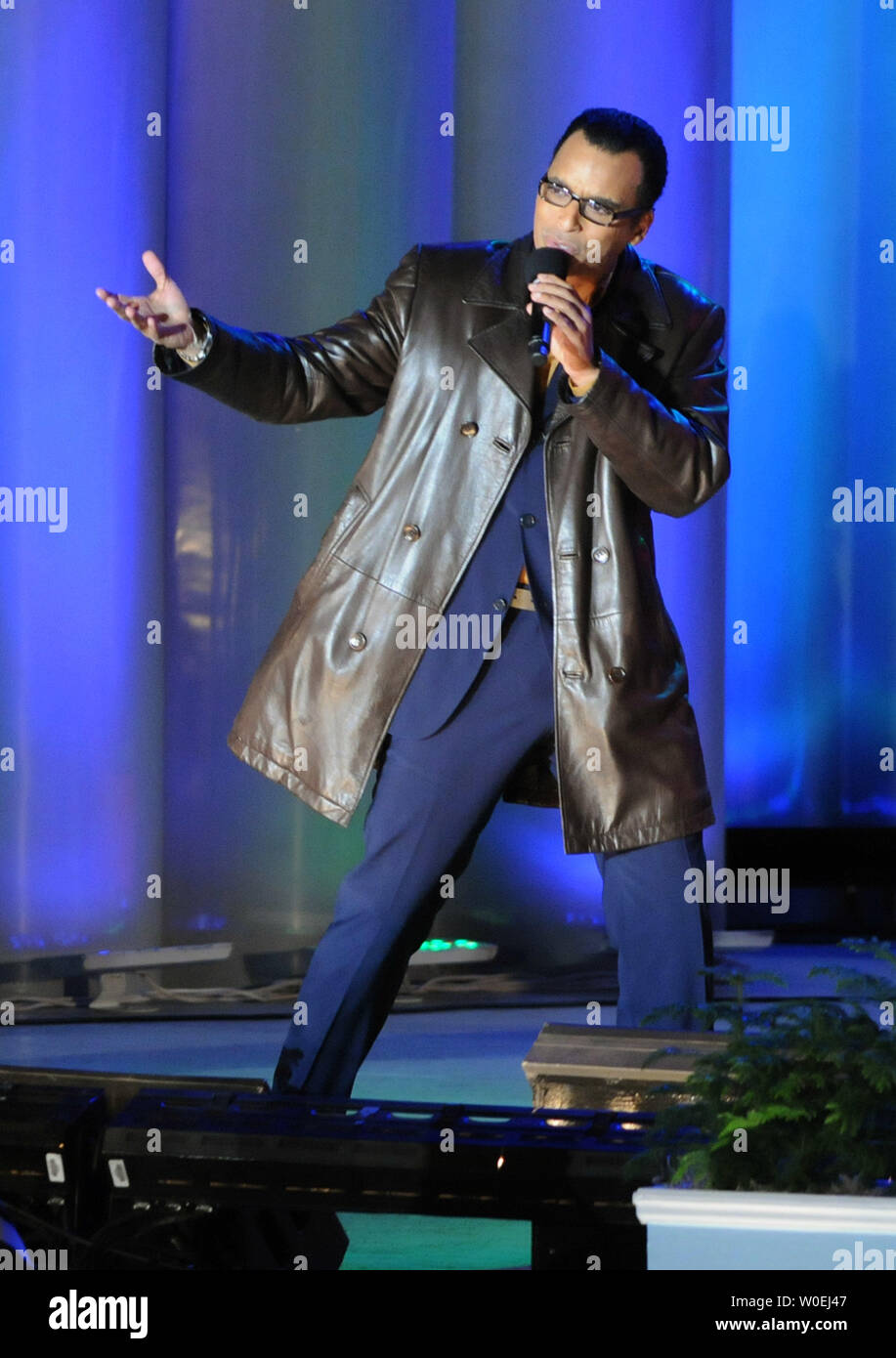 Jon secada hi-res stock photography and images - Alamy