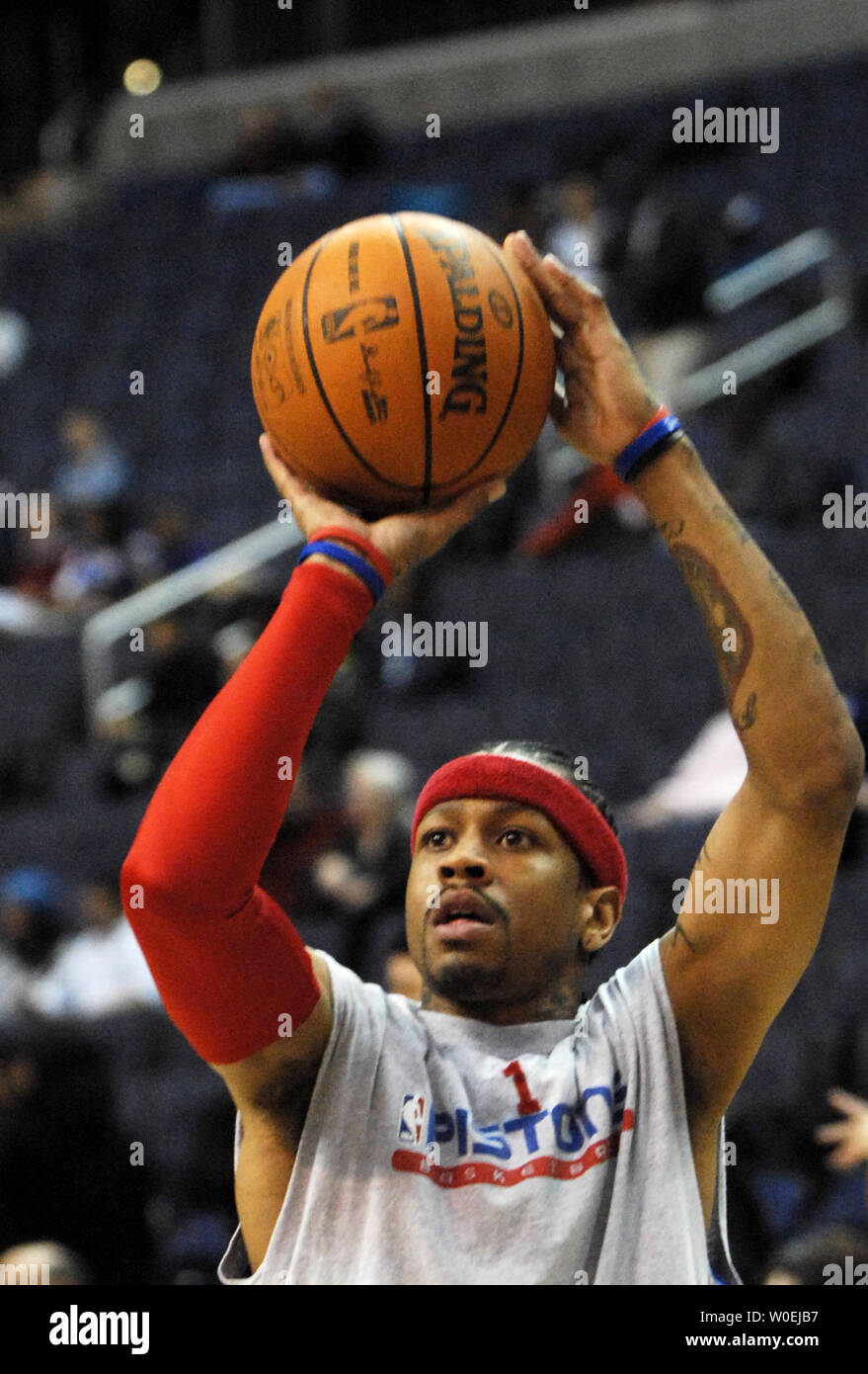 Detroit Pistons Allen Iverson warms up before the game against the ...