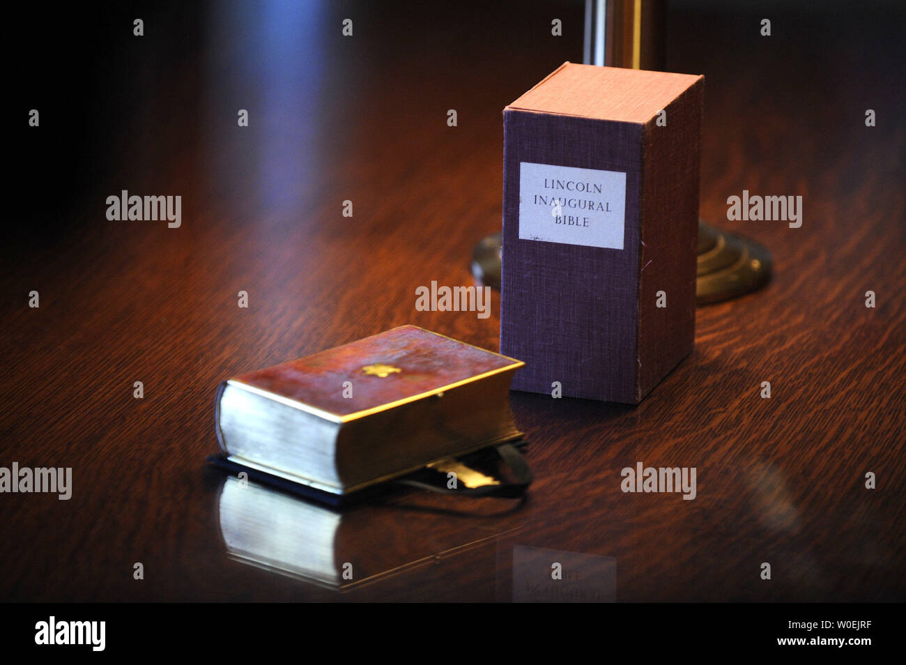 Barack obama presidential library hi-res stock photography and images ...