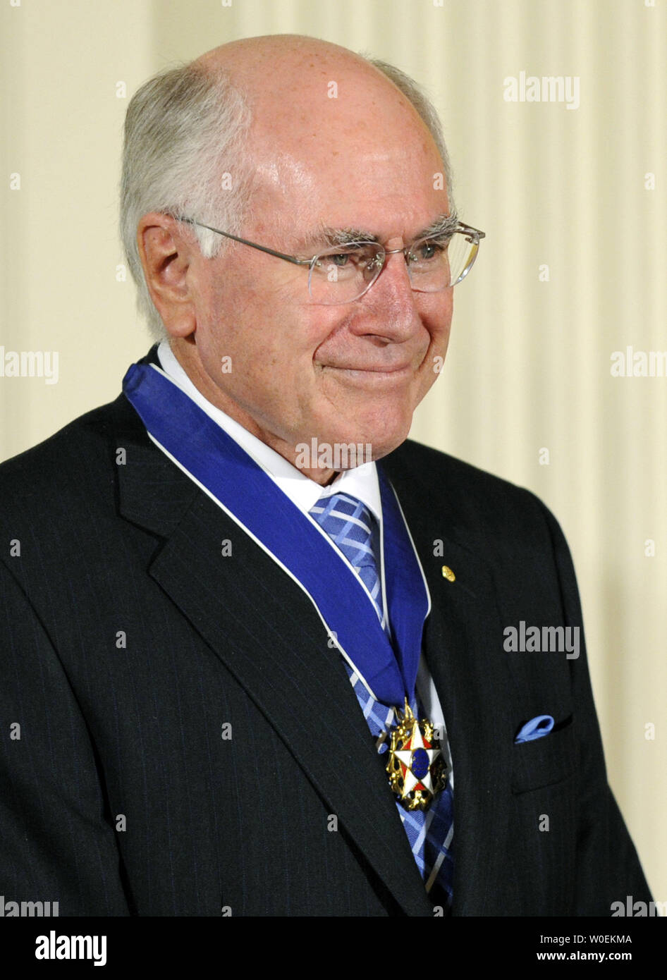 John howard george bush medal hi-res stock photography and images - Alamy