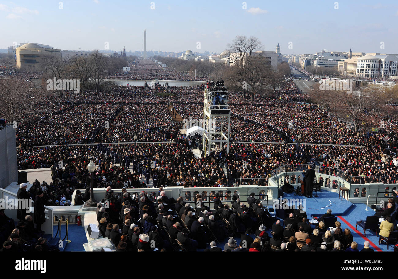 Barack Obama delivers his Inaugural Address after he was sworn in as ...