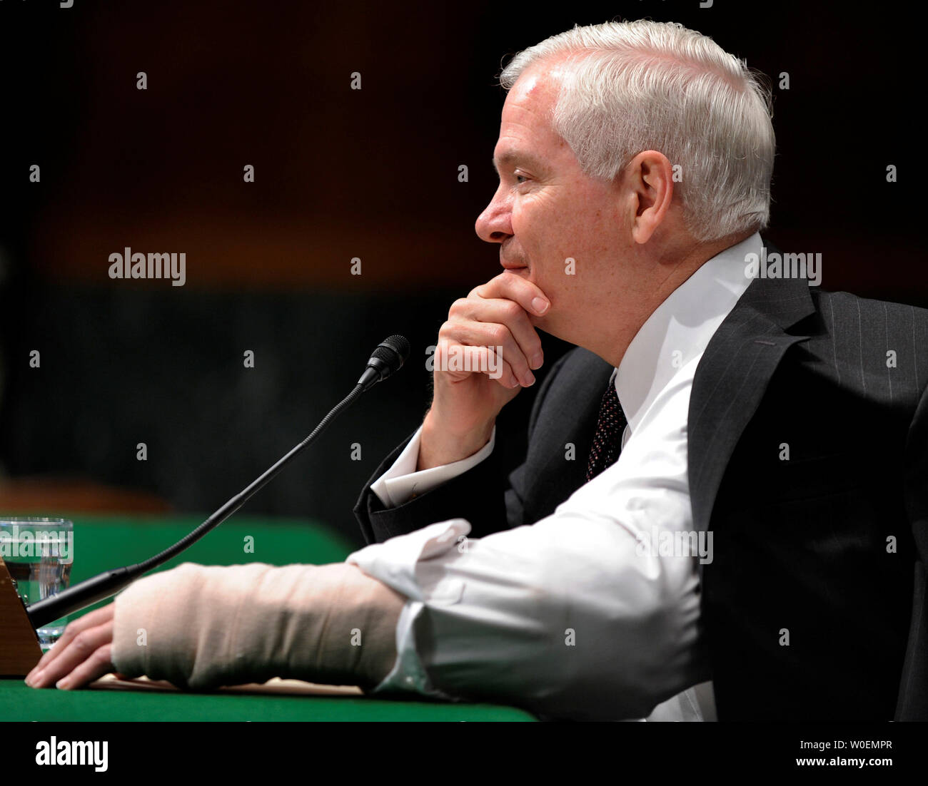 Robert gates senate hi-res stock photography and images - Alamy