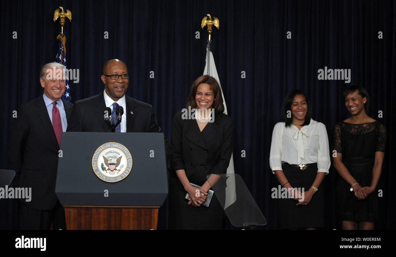 U.S. Trade Representative Ron Kirk speaks after he was sworn-in by Vice ...