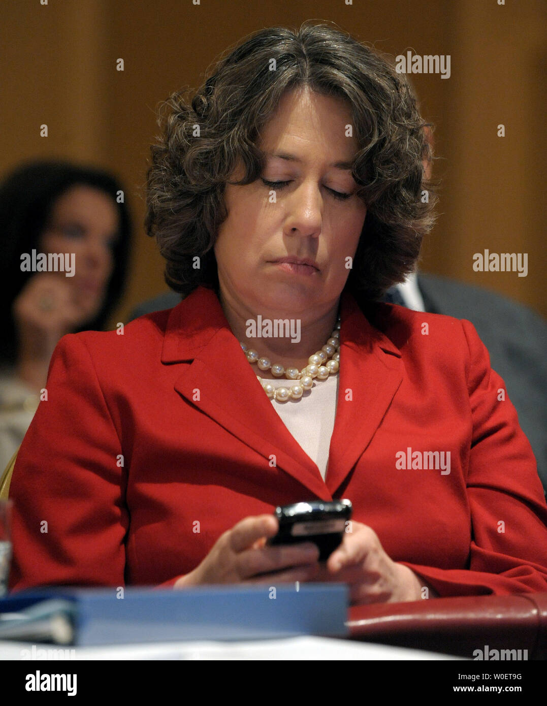 Sheila bair hi-res stock photography and images - Alamy