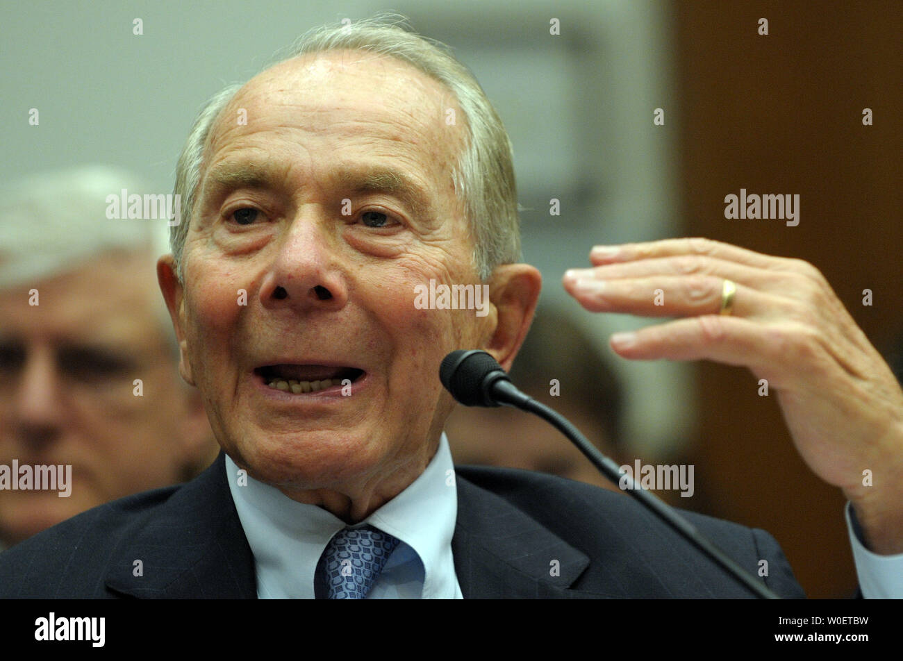 Maurice greenberg hi-res stock photography and images - Alamy