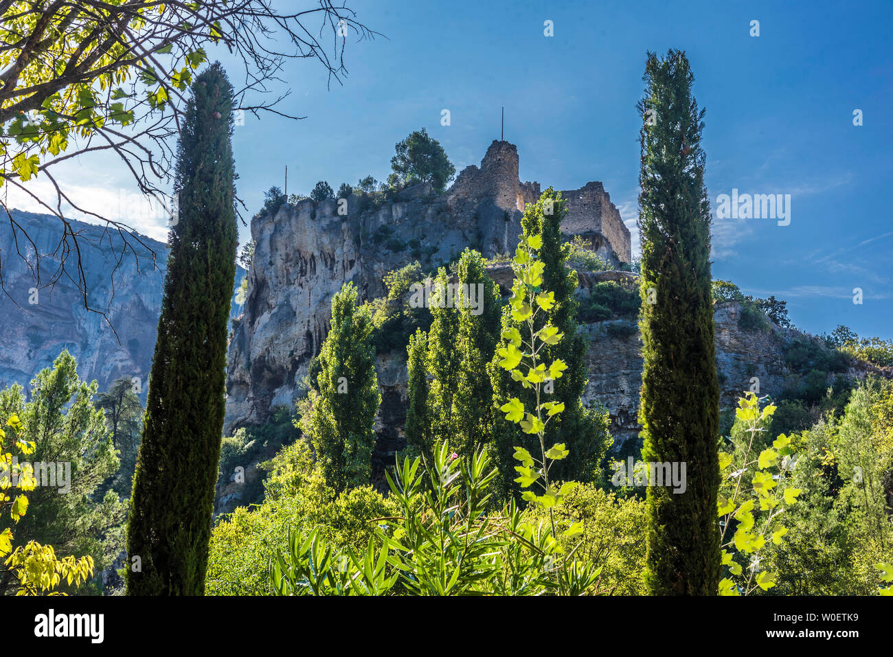 France, Provence, Vaucluse, pays des Sorgues, Fontaine de Vaucluse, the ...
