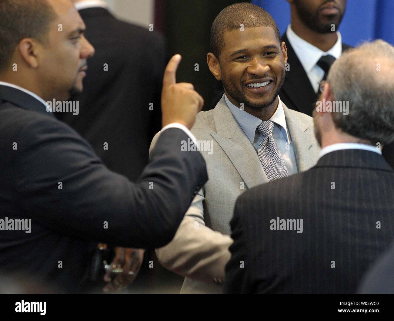 Charter guest hi-res stock photography and images - Alamy