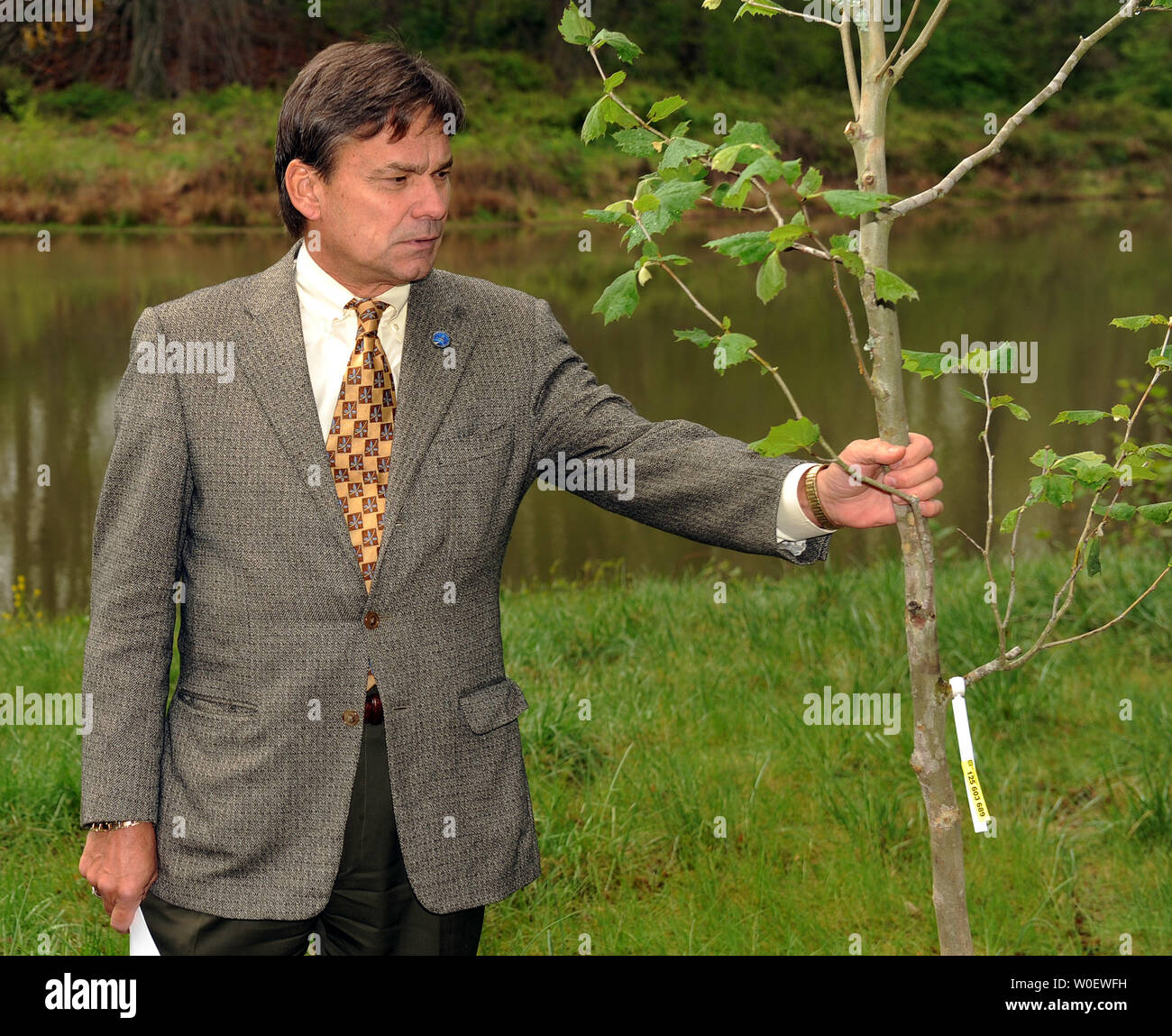 Alan Ladwig, senior advisor to the NASA administrator, looks at a newly ...