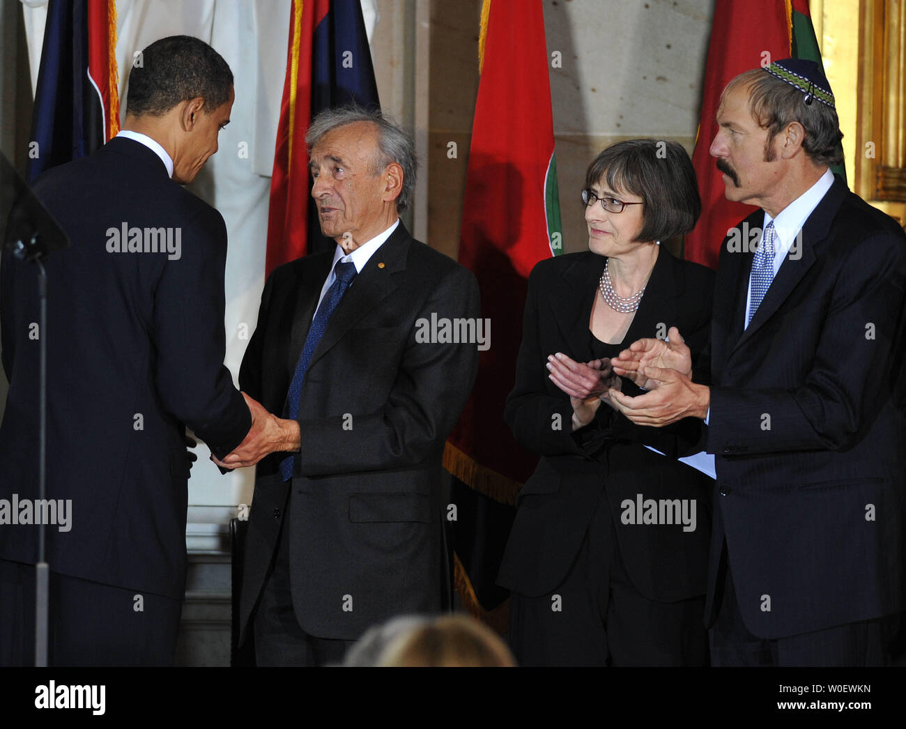 Sara bloomfield hi-res stock photography and images - Alamy