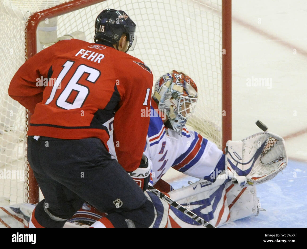 Steve valiquette hi-res stock photography and images - Alamy