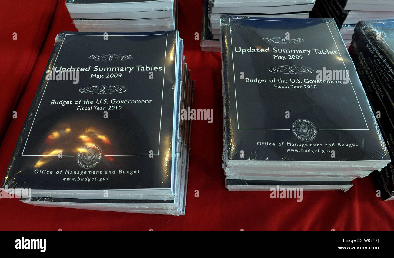 Historical tables hi-res stock photography and images - Alamy