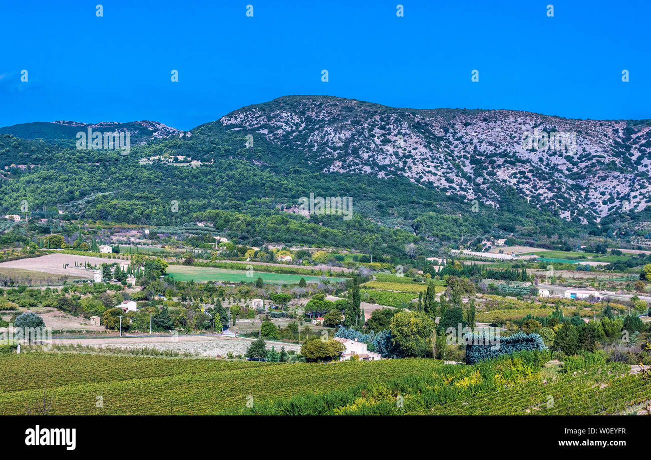 France, Provence, Vaucluse, countryside landscape at Bedoin Stock Photo ...