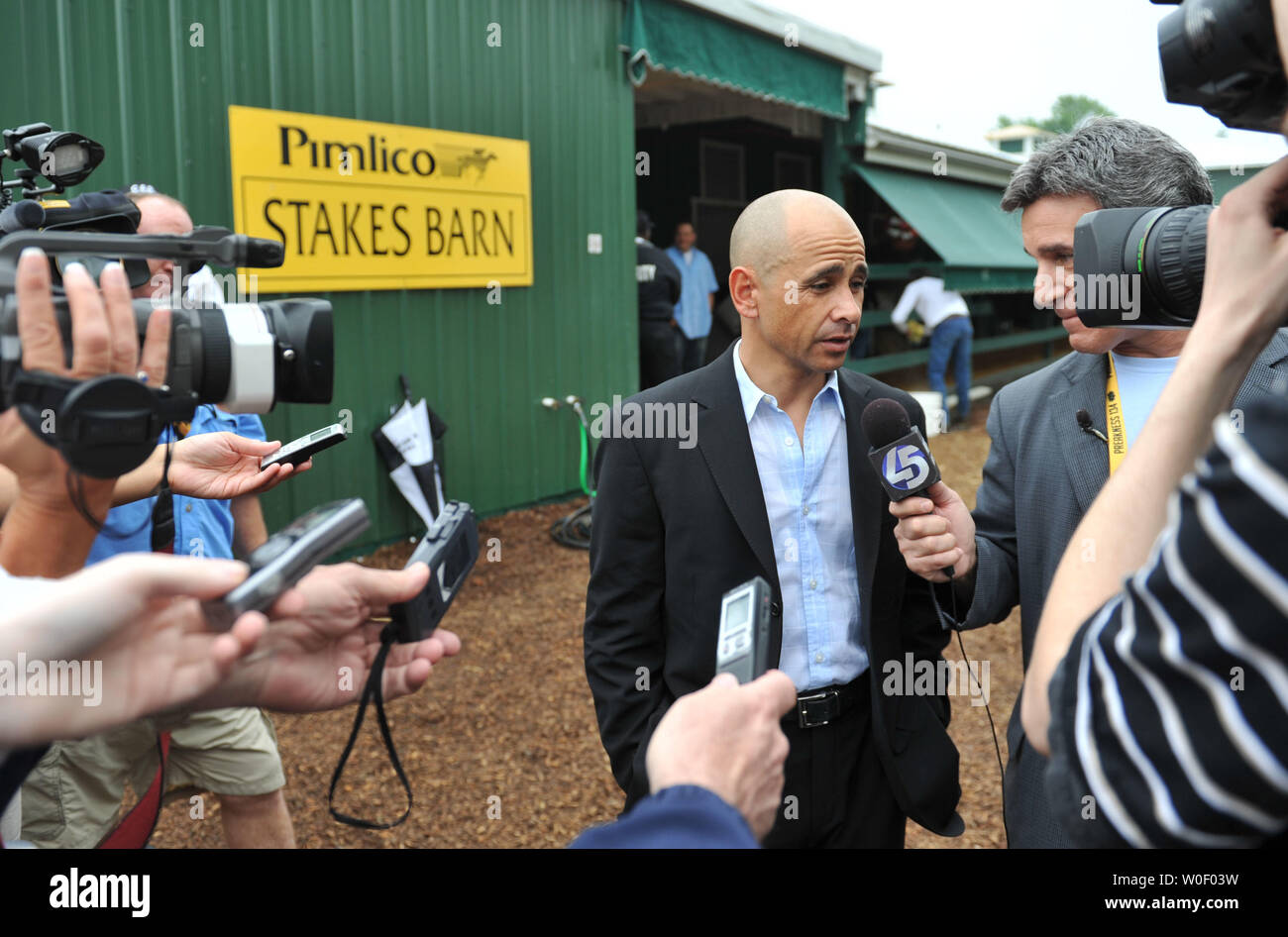 Mike smith jockey hi-res stock photography and images - Alamy