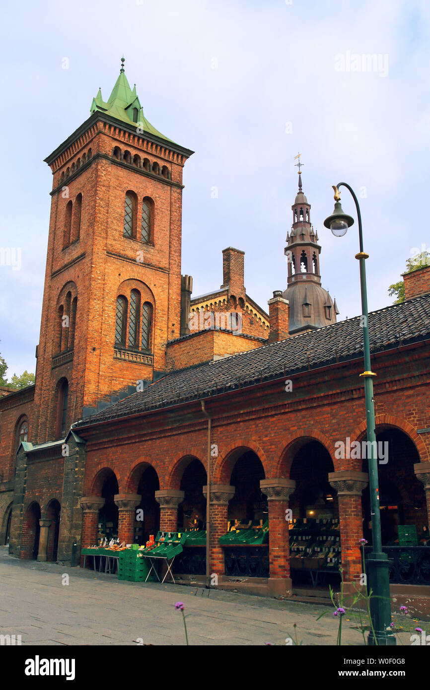 Oslo cathedral hi-res stock photography and images - Alamy
