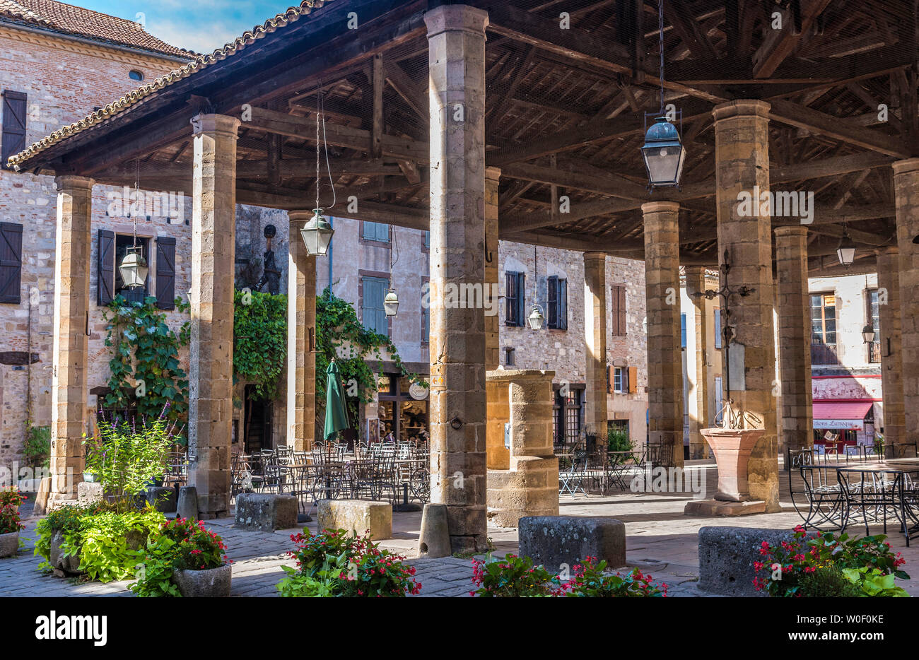 Cordes sur ciel, france hi-res stock photography and images - Alamy