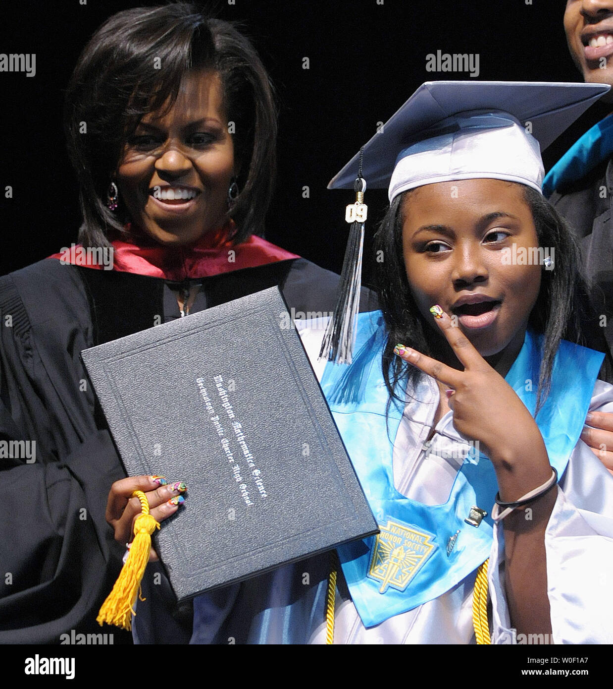 Commencement ceremony sign hi-res stock photography and images - Alamy