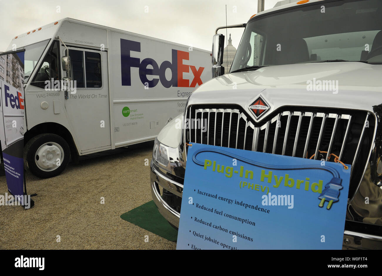 Hybrid Trucks High Resolution Stock Photography and Images - Alamy