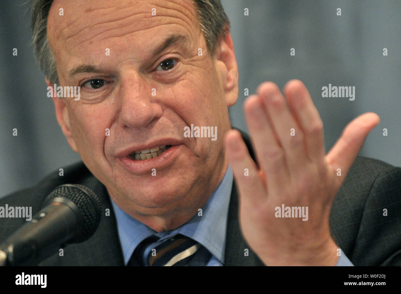 Chairman of the house veterans affairs committee hi-res stock ...