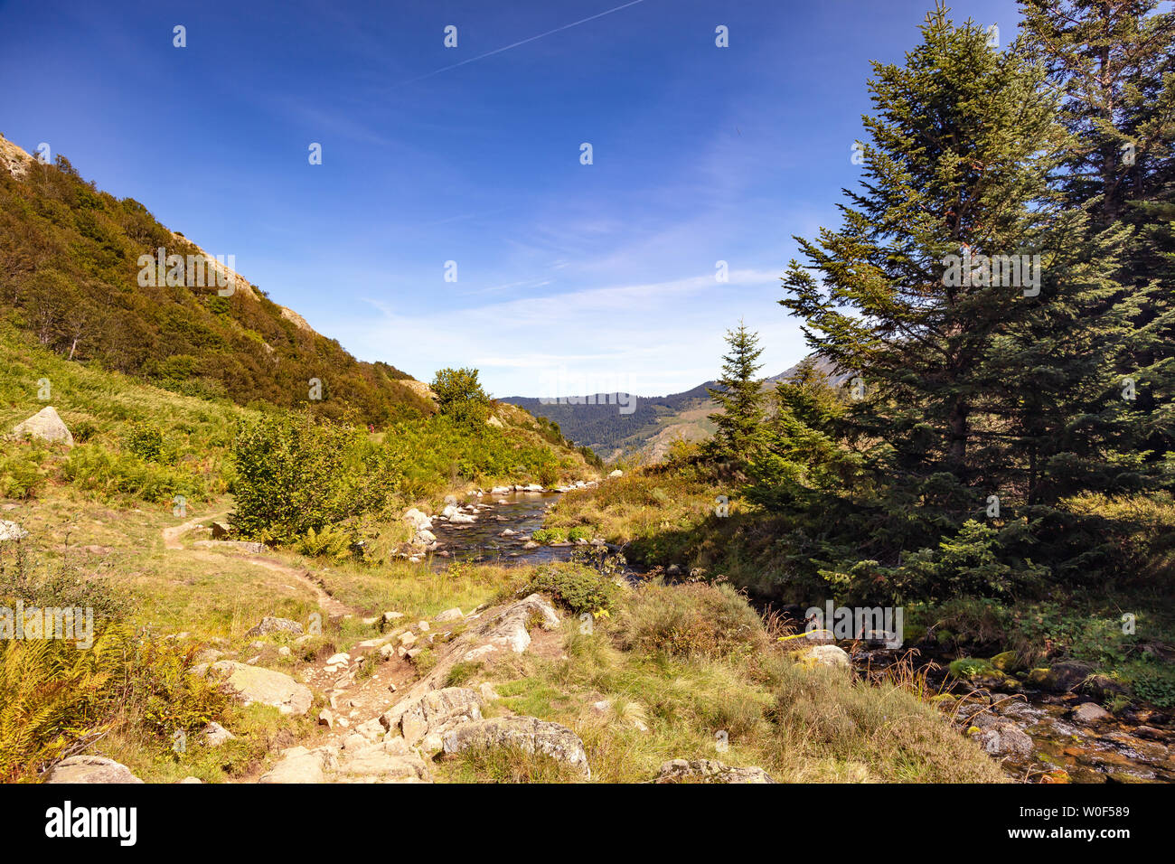Etang de comte hi-res stock photography and images - Alamy