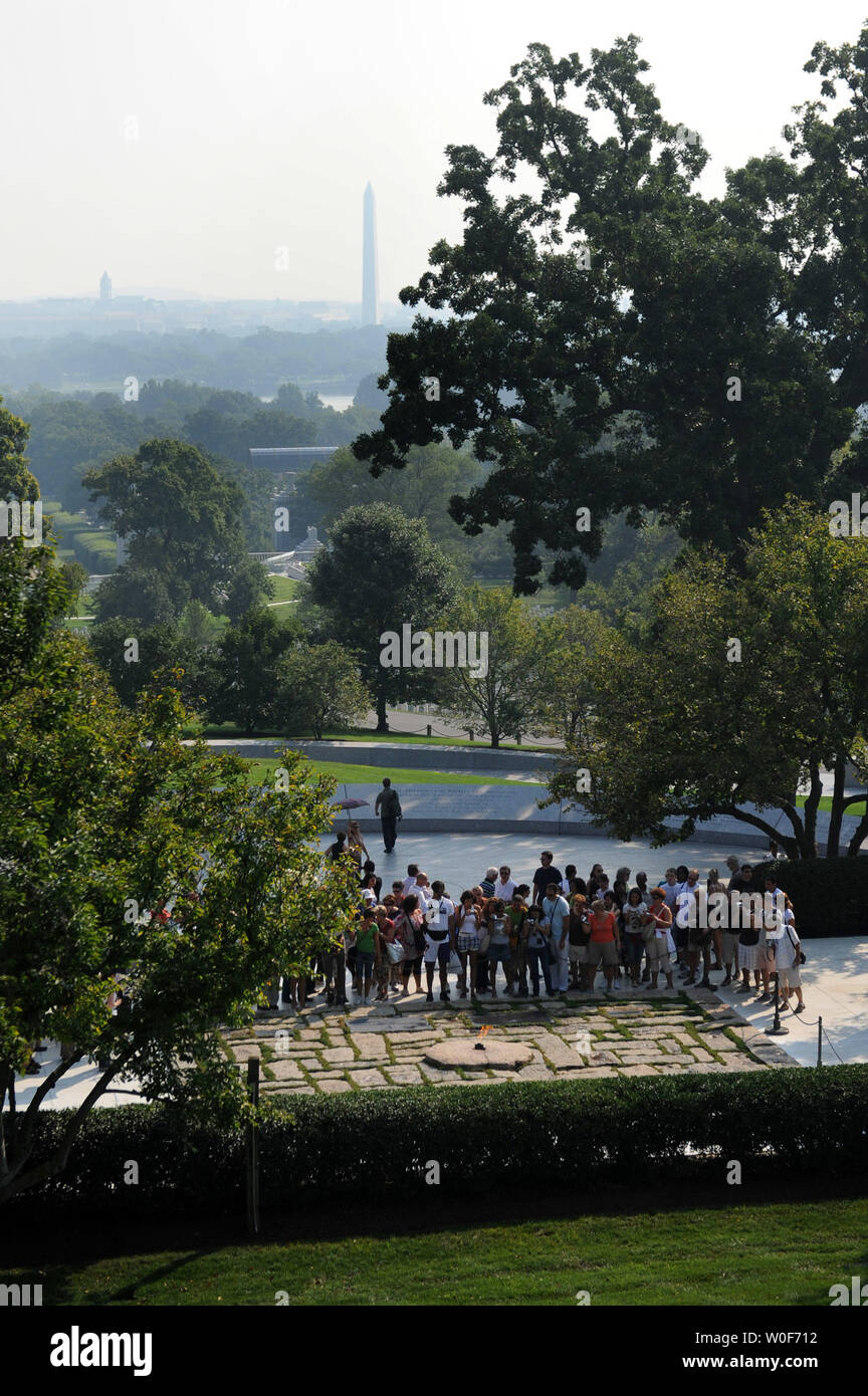 John f kennedy burial site hi-res stock photography and images - Alamy