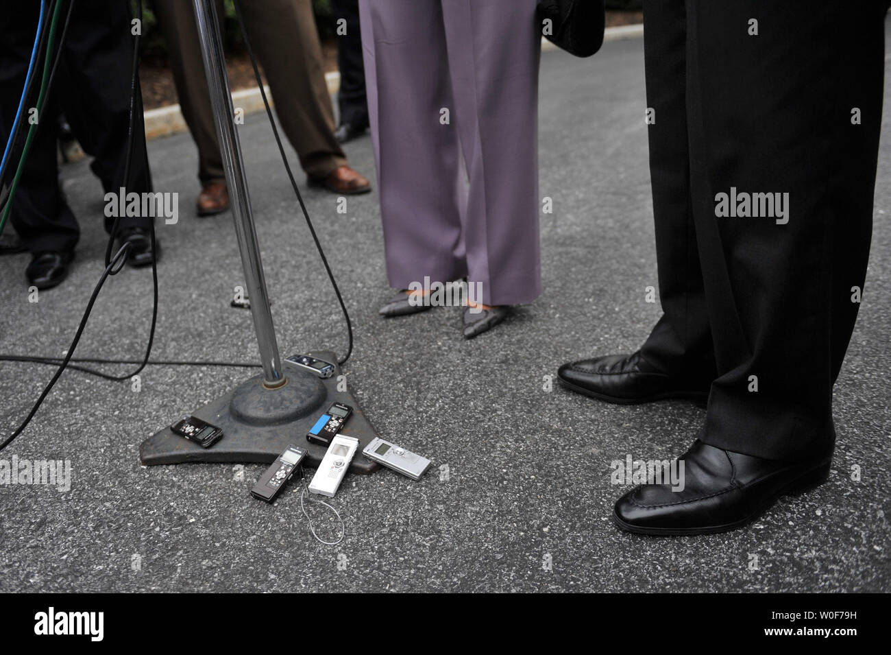 Nancy pelosi feet hi-res stock photography and images - Alamy