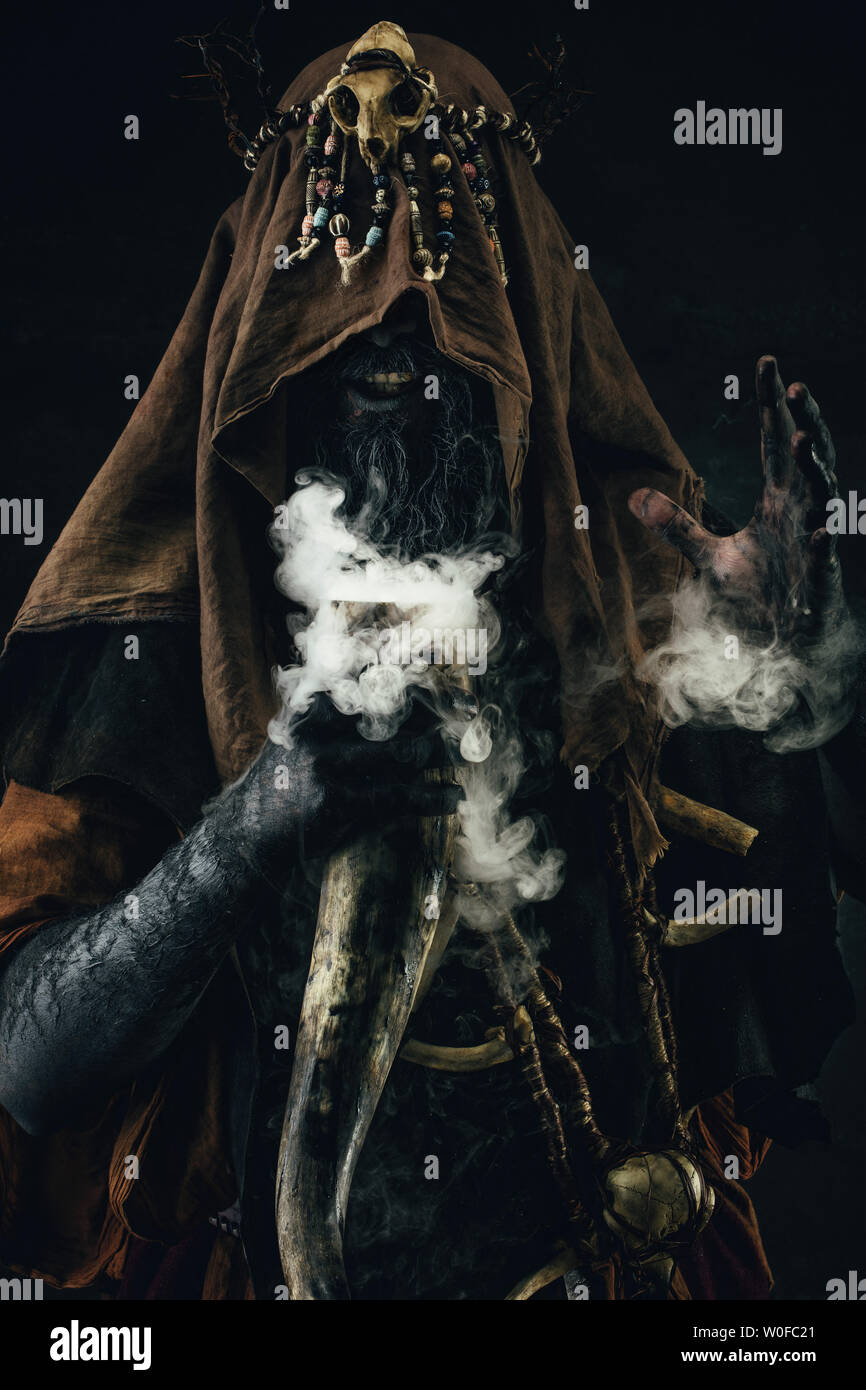 Aztec people painting hi-res stock photography and images - Alamy