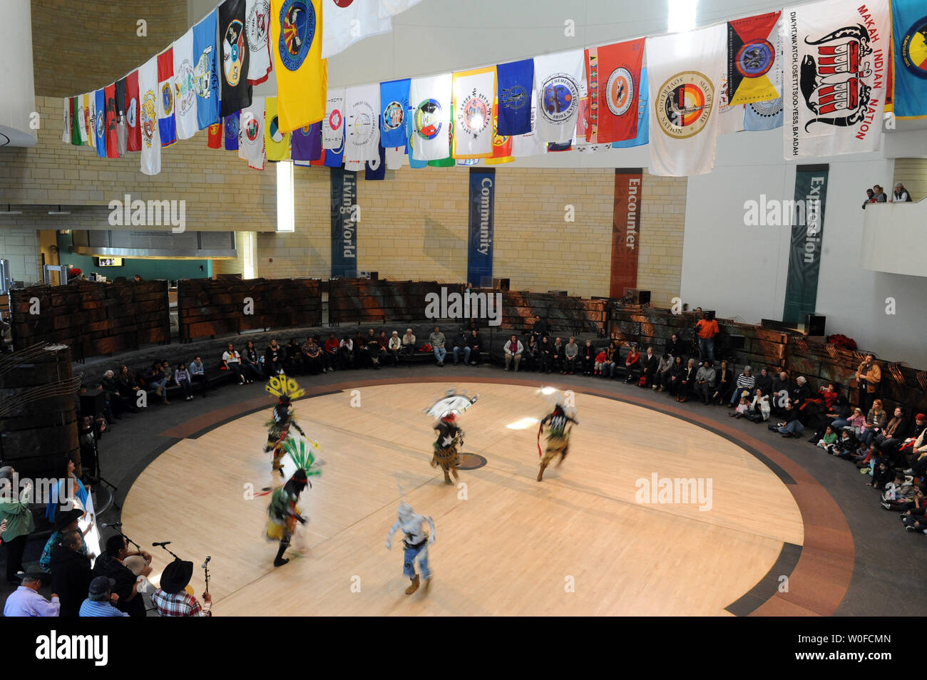Apache dancers hi-res stock photography and images - Alamy