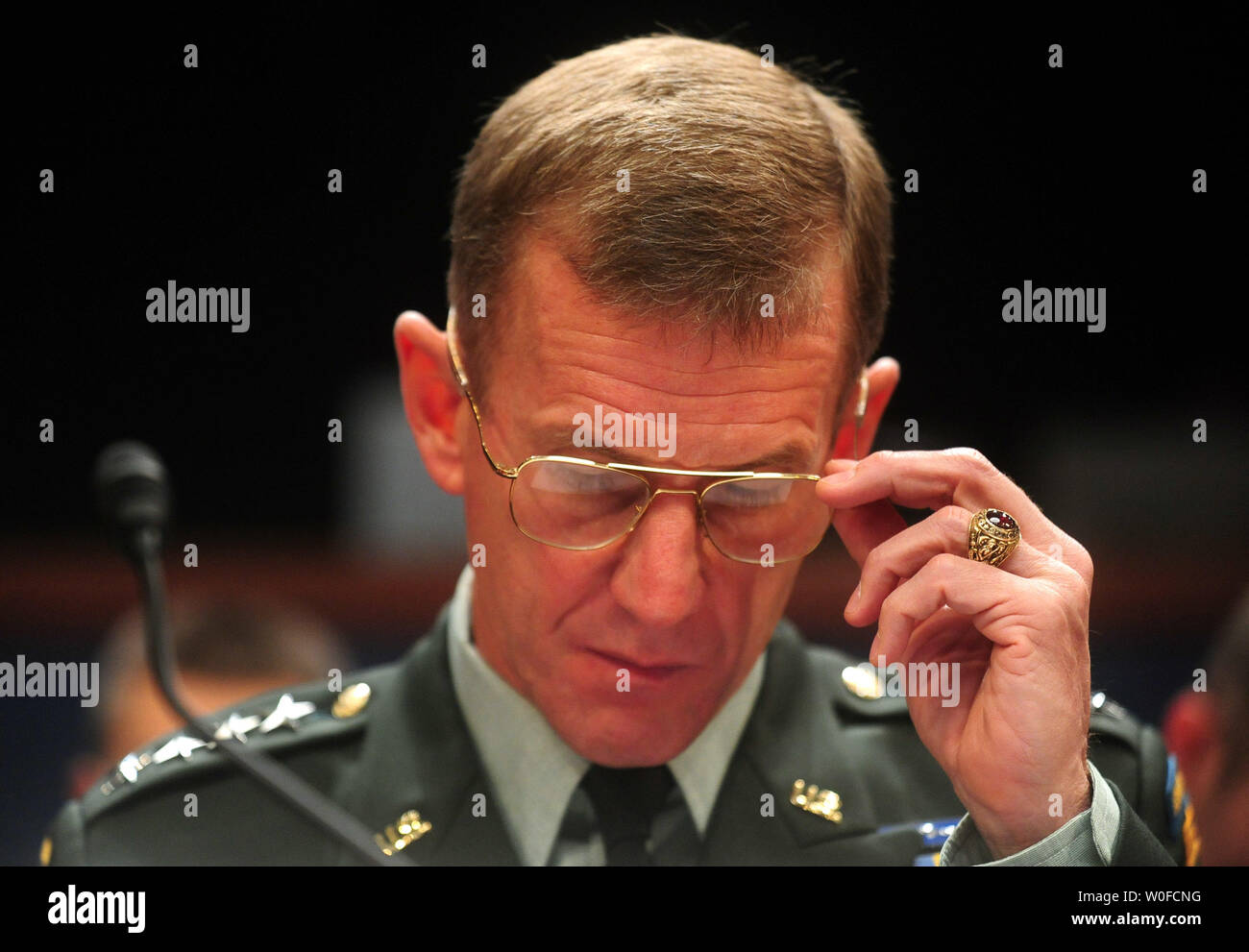 Gen stanley mcchrystal hi-res stock photography and images - Alamy