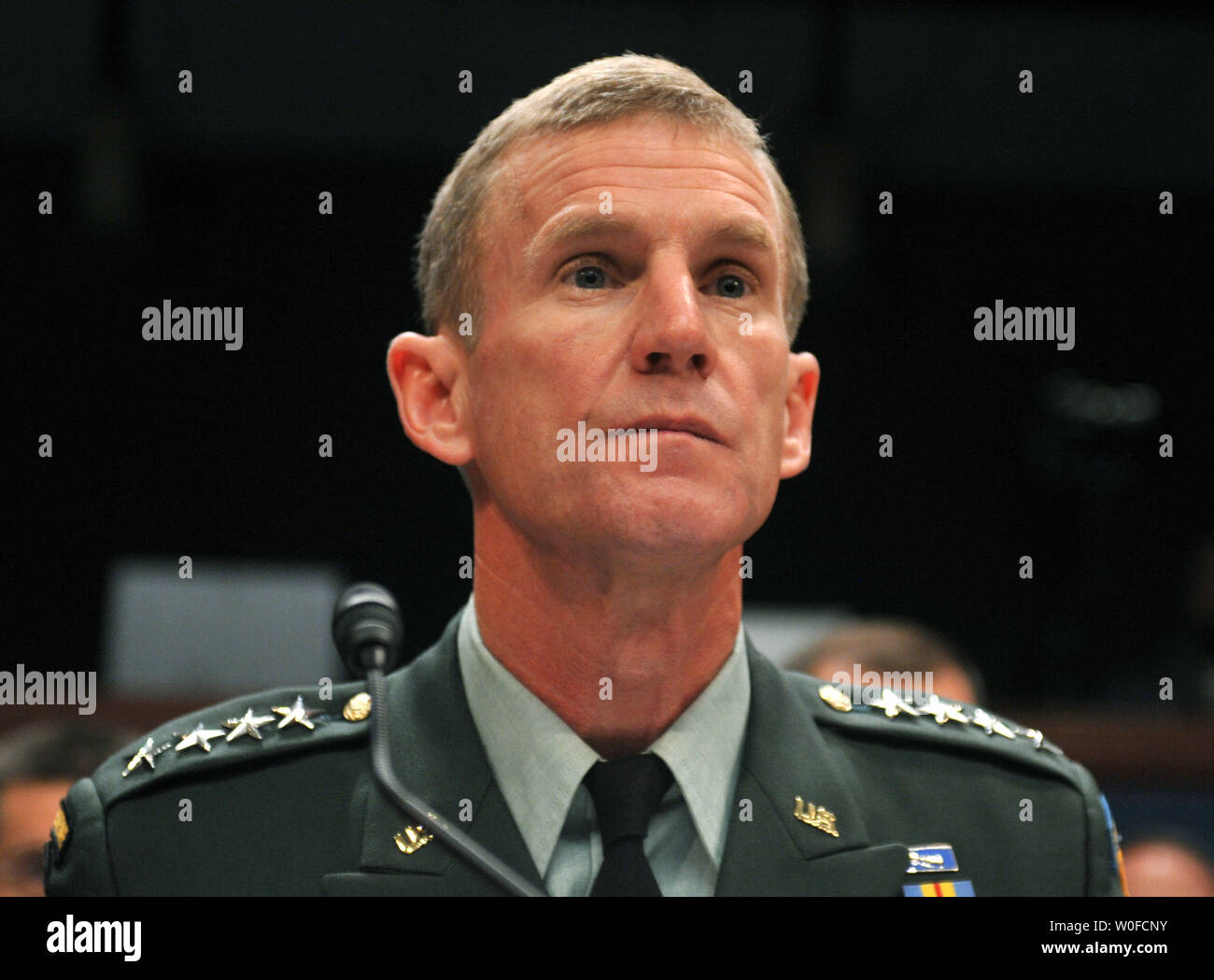 Gen stanley mcchrystal hi-res stock photography and images - Alamy