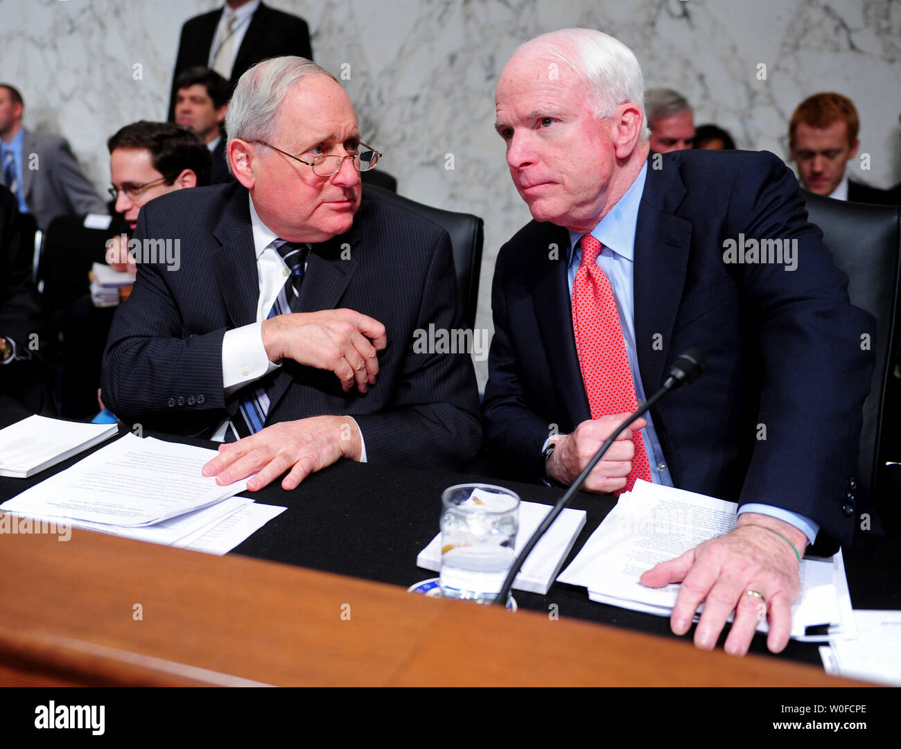U s sen carl levin hi-res stock photography and images - Alamy