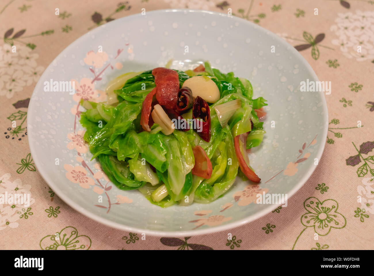 Hand torn cabbage hi-res stock photography and images - Alamy