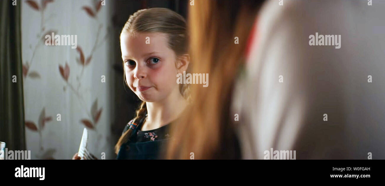 WILD ROSE, from left: Daisy Littlefield, Jessie Buckley, 2018. © Neon ...