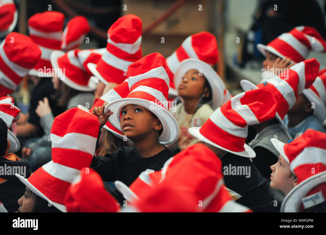 Dr suess books hi-res stock photography and images - Alamy