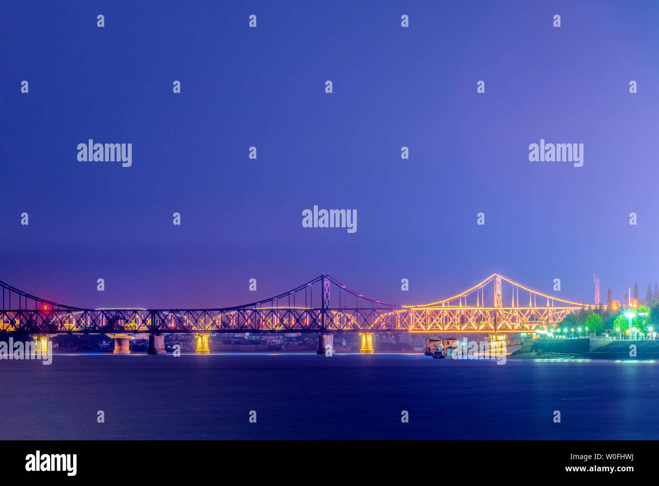 Yalu hi-res stock photography and images - Alamy