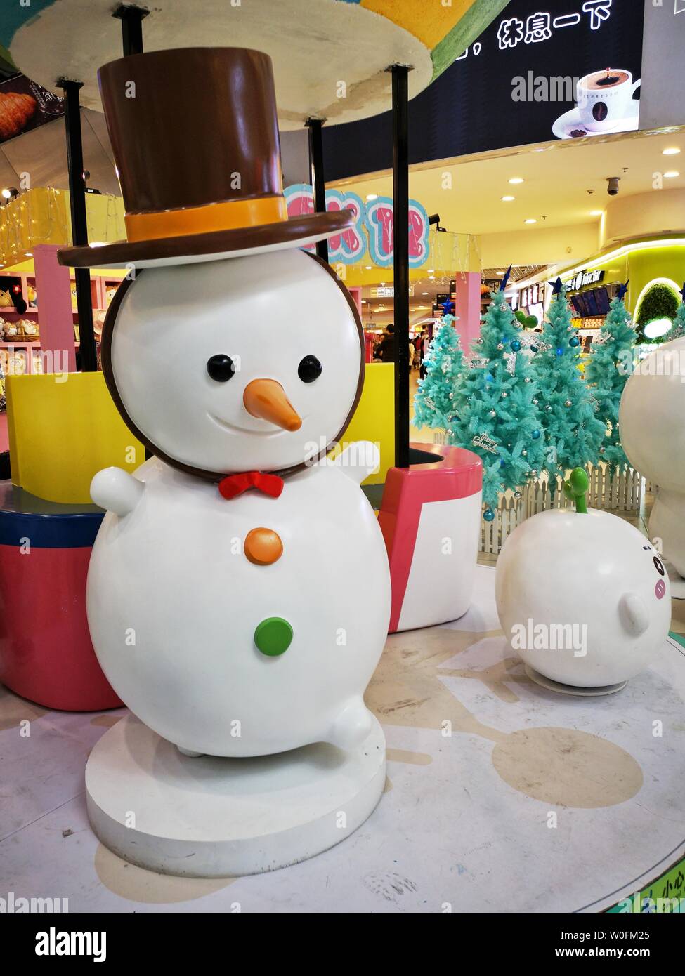 Funny christmas characters hi-res stock photography and images - Alamy