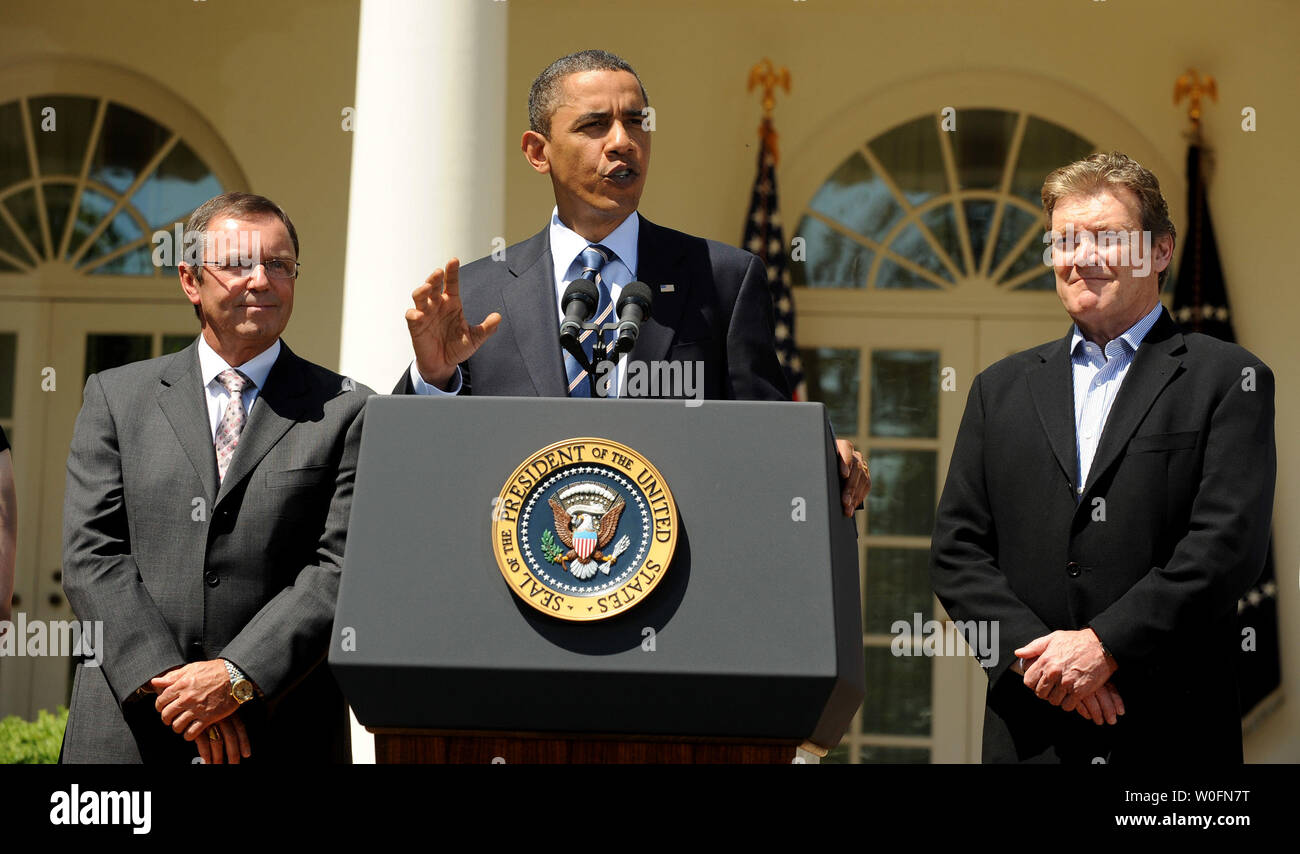 U.S. President Barack Obama discusses the first quarter 2010 GDP ...