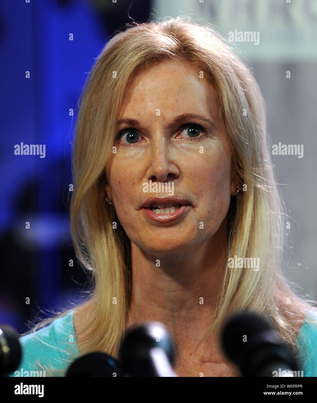 The disappearance of natalee holloway hi-res stock photography and ...