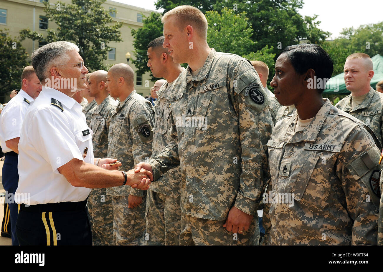 Gen. George Casey, Chief of Staff of the United States Army, shakes ...