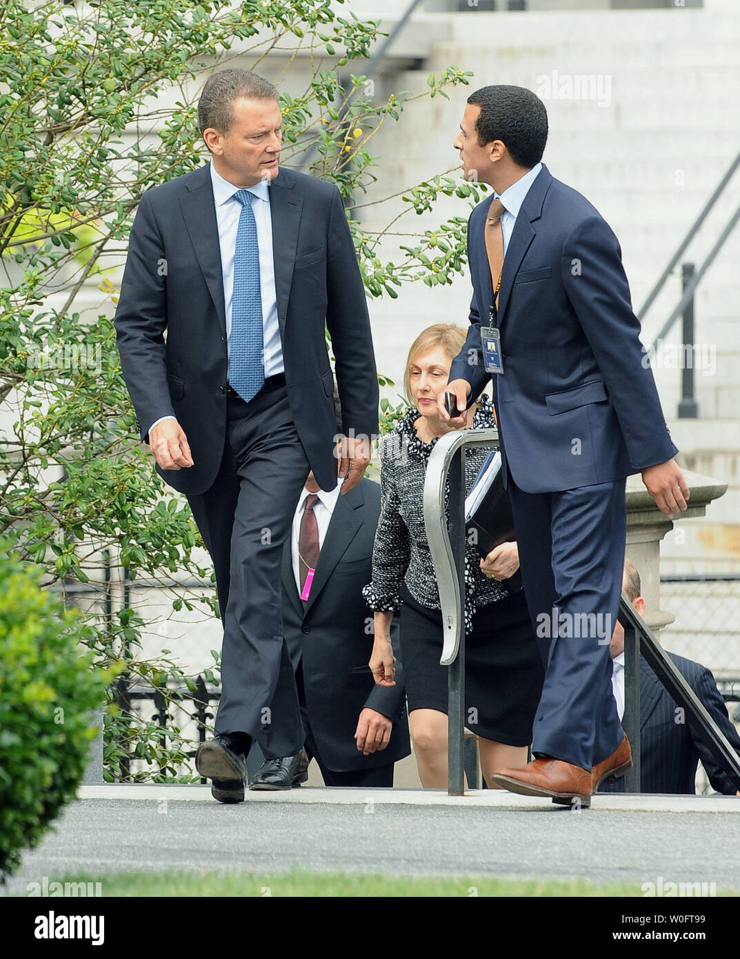 Bp chairman carl henric svanberg hi-res stock photography and images ...