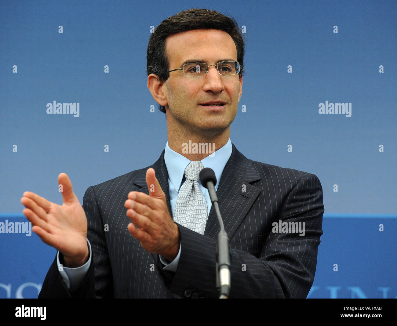Peter r orszag hi-res stock photography and images - Alamy