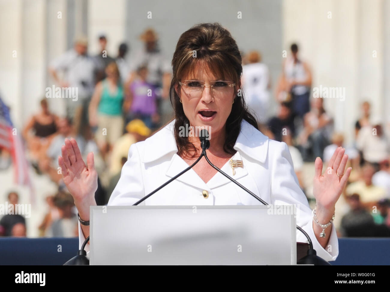 Former Republican Vice Presidential Candidate Sarah Palin speaks at the ...