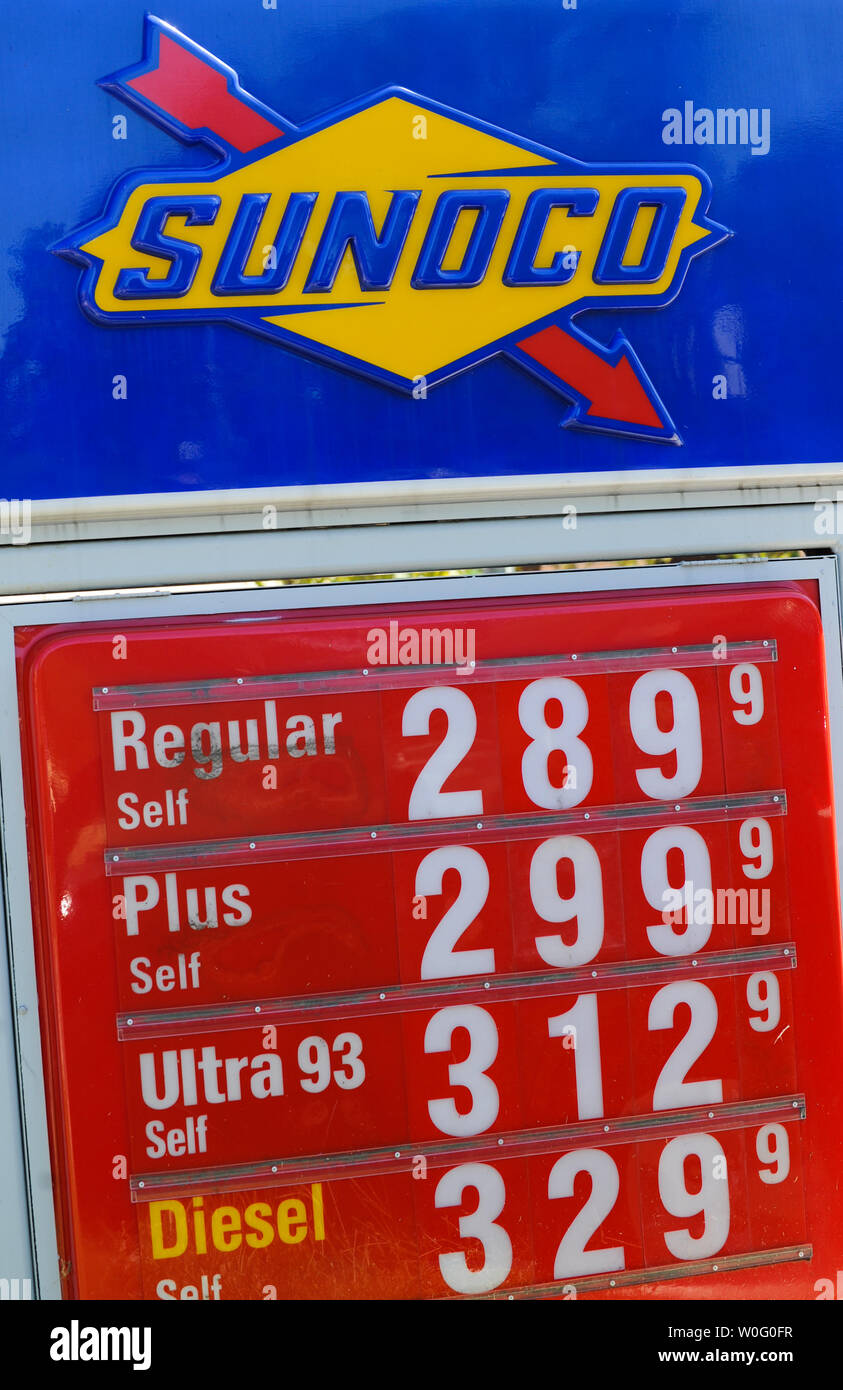 Sunoco gas station hi-res stock photography and images - Alamy