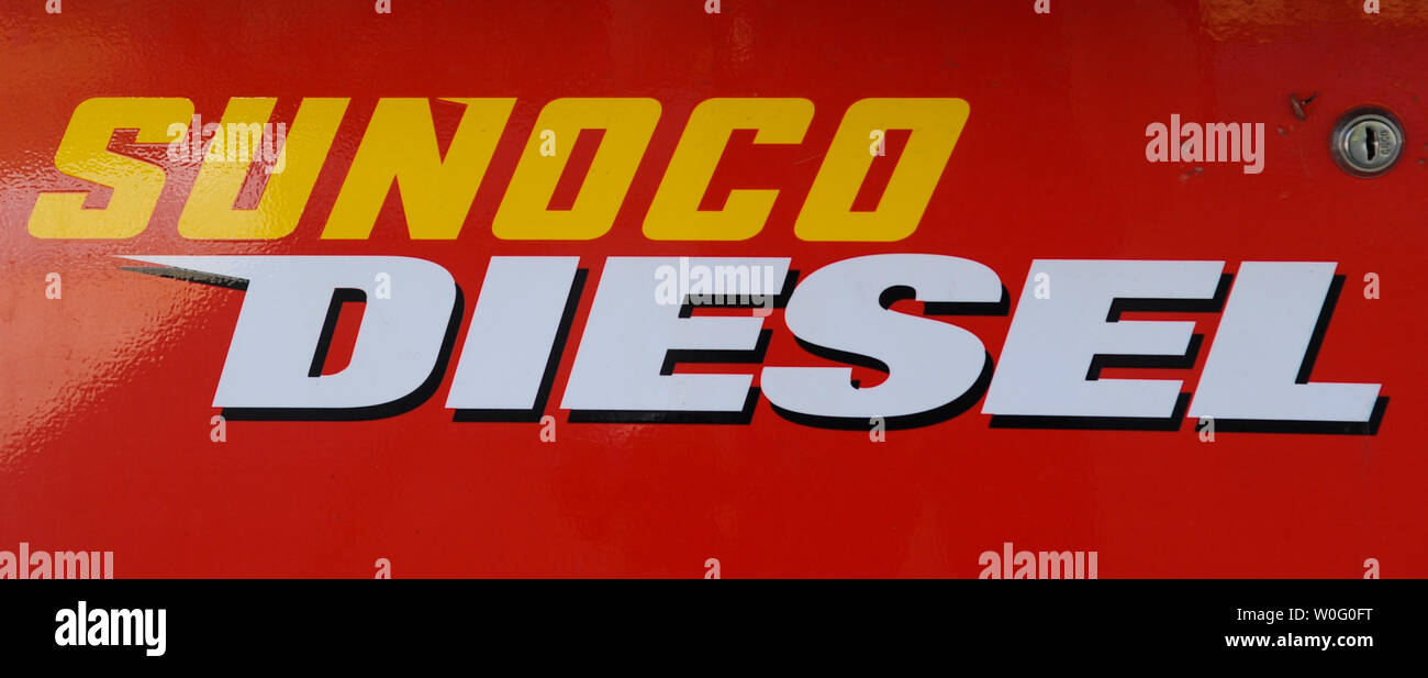 Sunoco gas station sign hi-res stock photography and images - Alamy