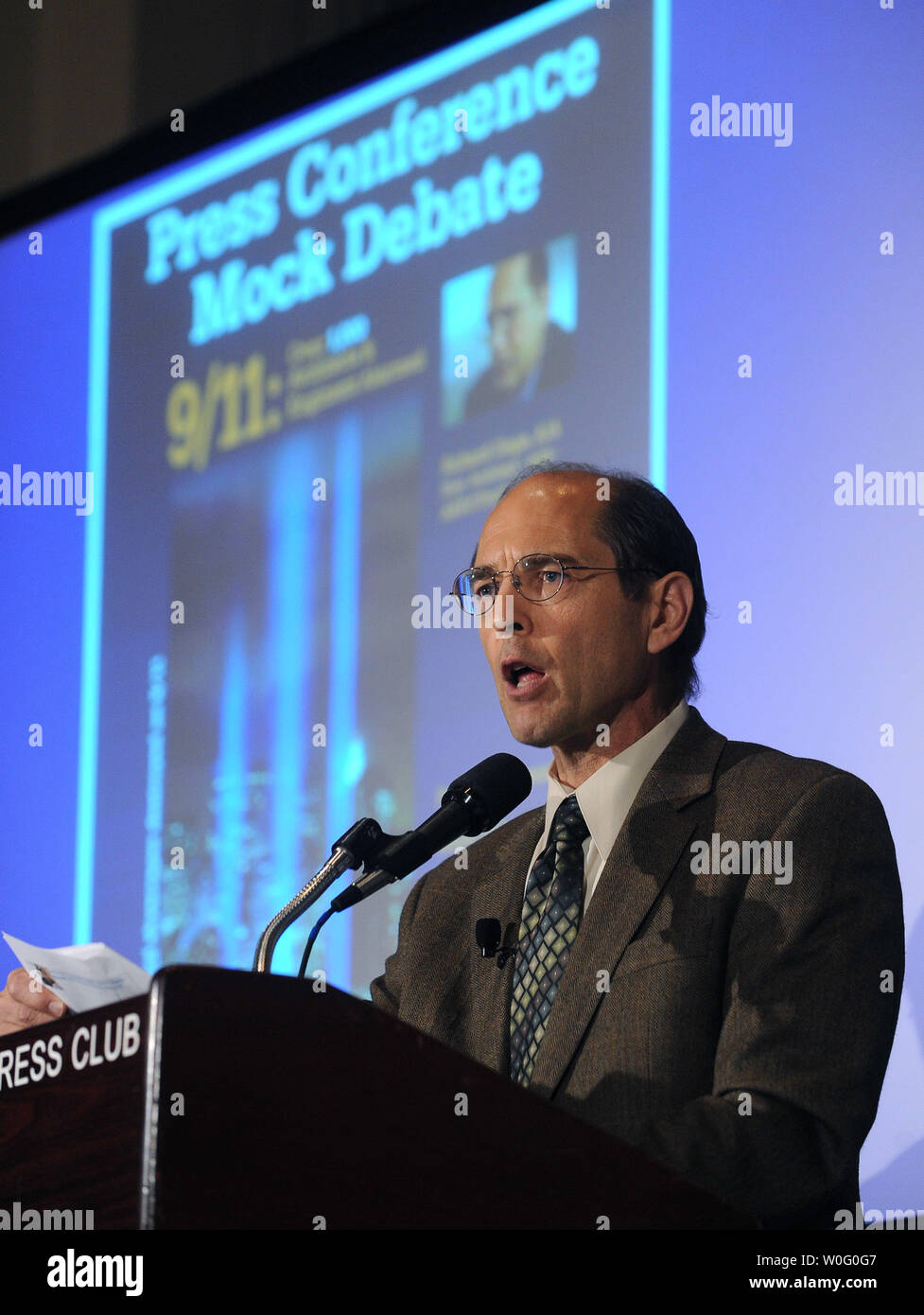 Roger gage hi-res stock photography and images - Alamy