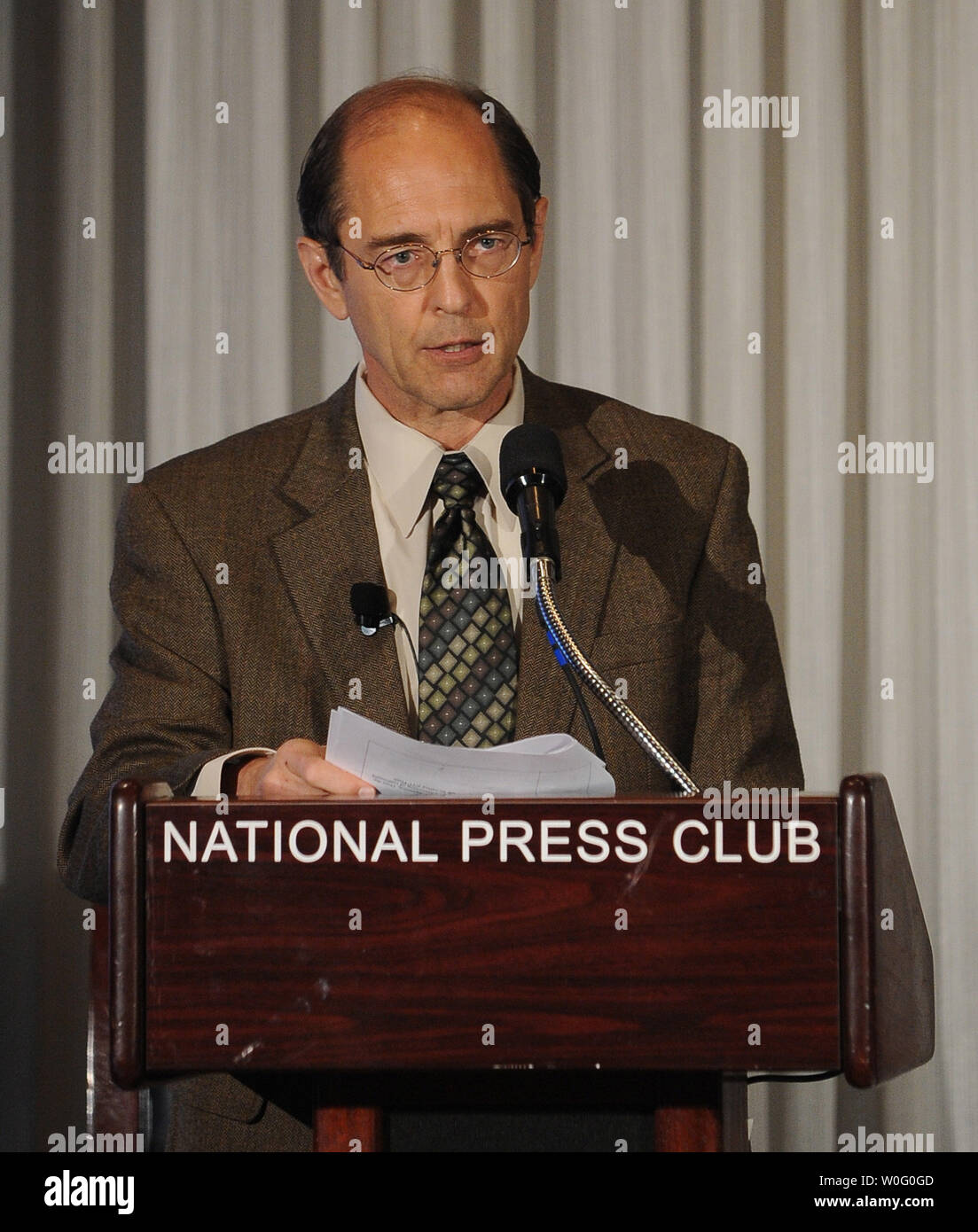 Roger gage hi-res stock photography and images - Alamy