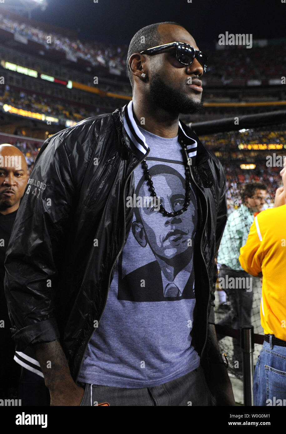 Lebron james dallas cowboys hi-res stock photography and images - Alamy