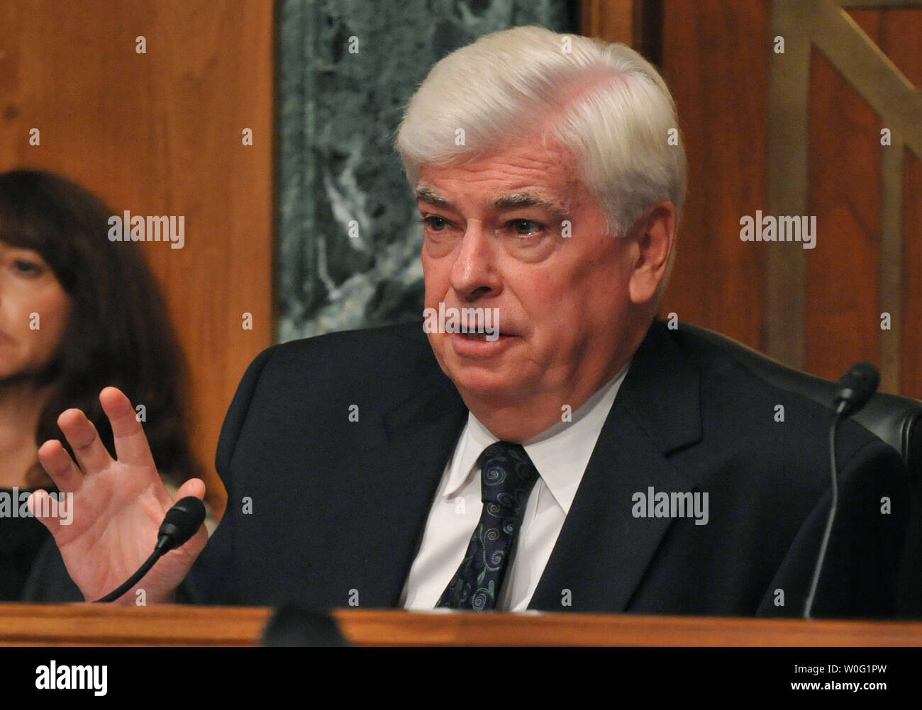 Frank wall act hi-res stock photography and images - Alamy